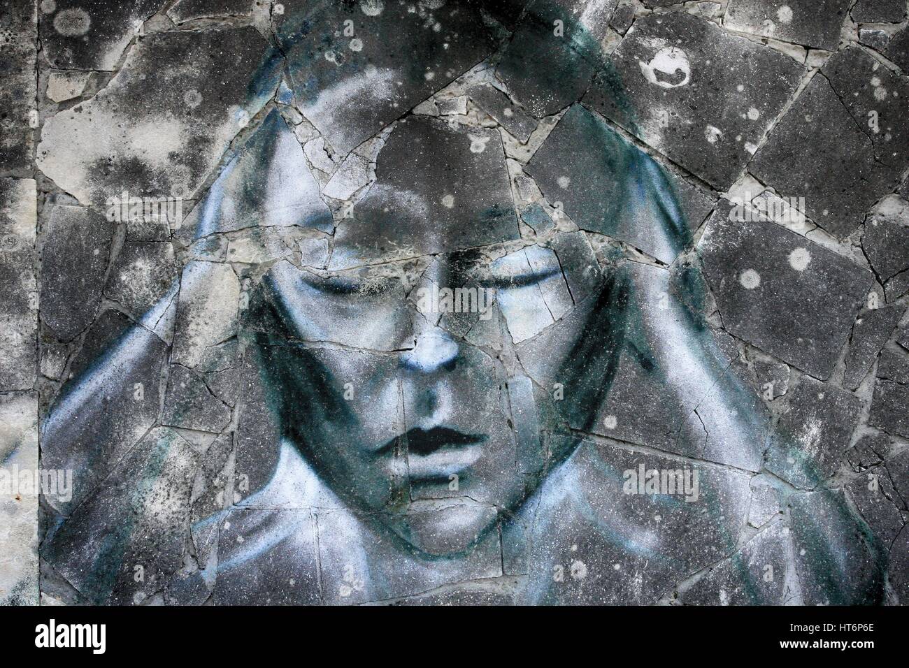 Radioactive decay hi-res stock photography and images - Alamy