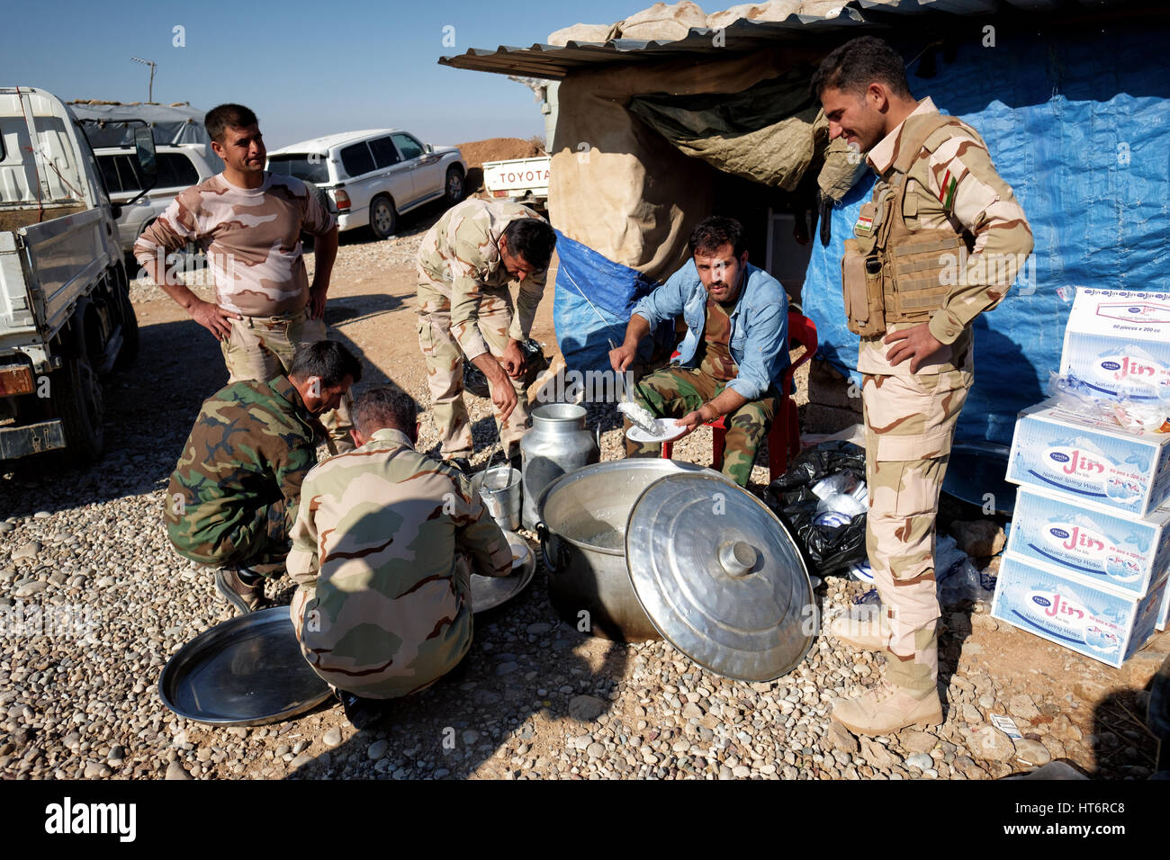 Kudish Peshmerga fighters on the front line with isis during Mosul ...