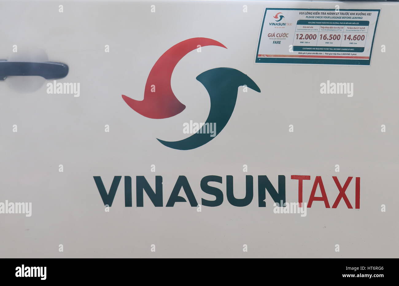 Vinasun Taxi in Ho Chi Minh City Vietnam. Vinasun Taxi is one of the ...