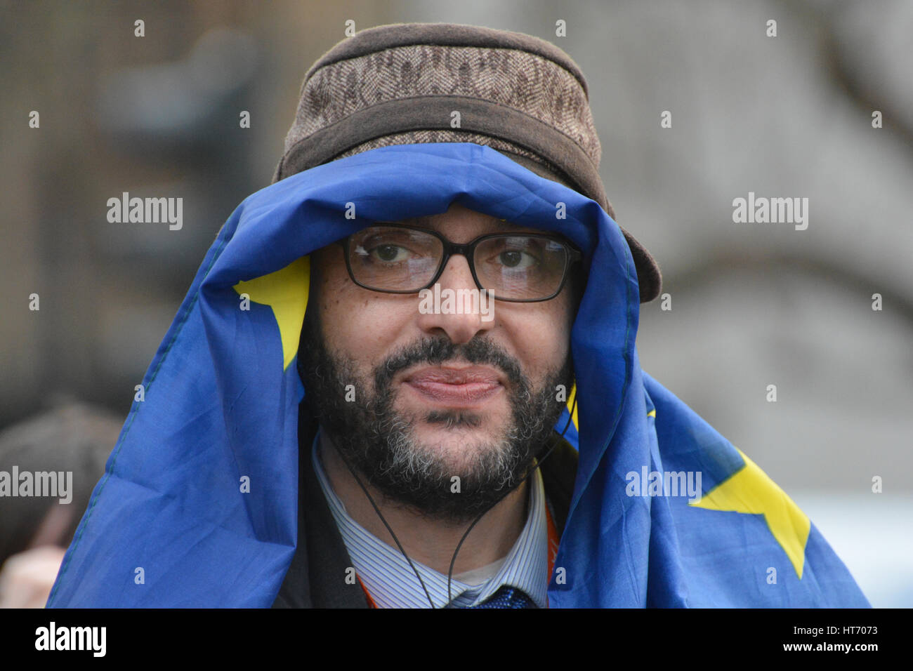 Eu flag over head hi-res stock photography and images - Alamy
