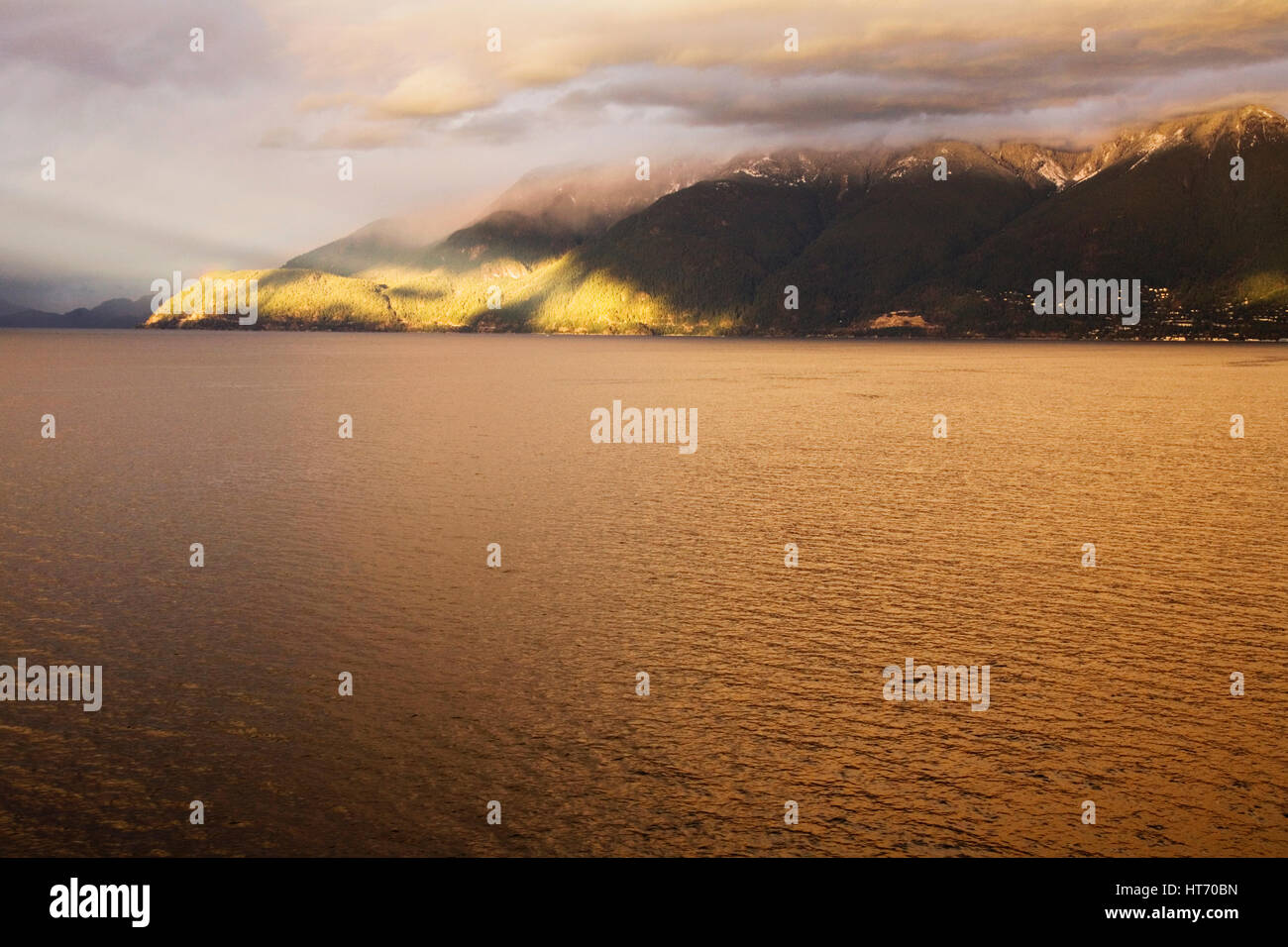 Sun in bc hi-res stock photography and images - Alamy