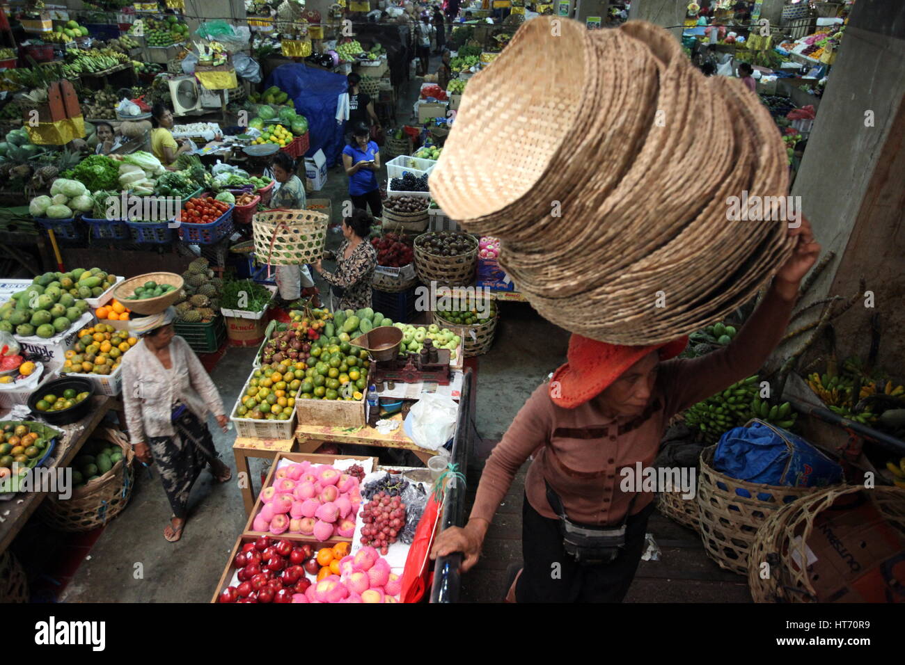 Denpasar pasar badung market hi-res stock photography and images - Alamy
