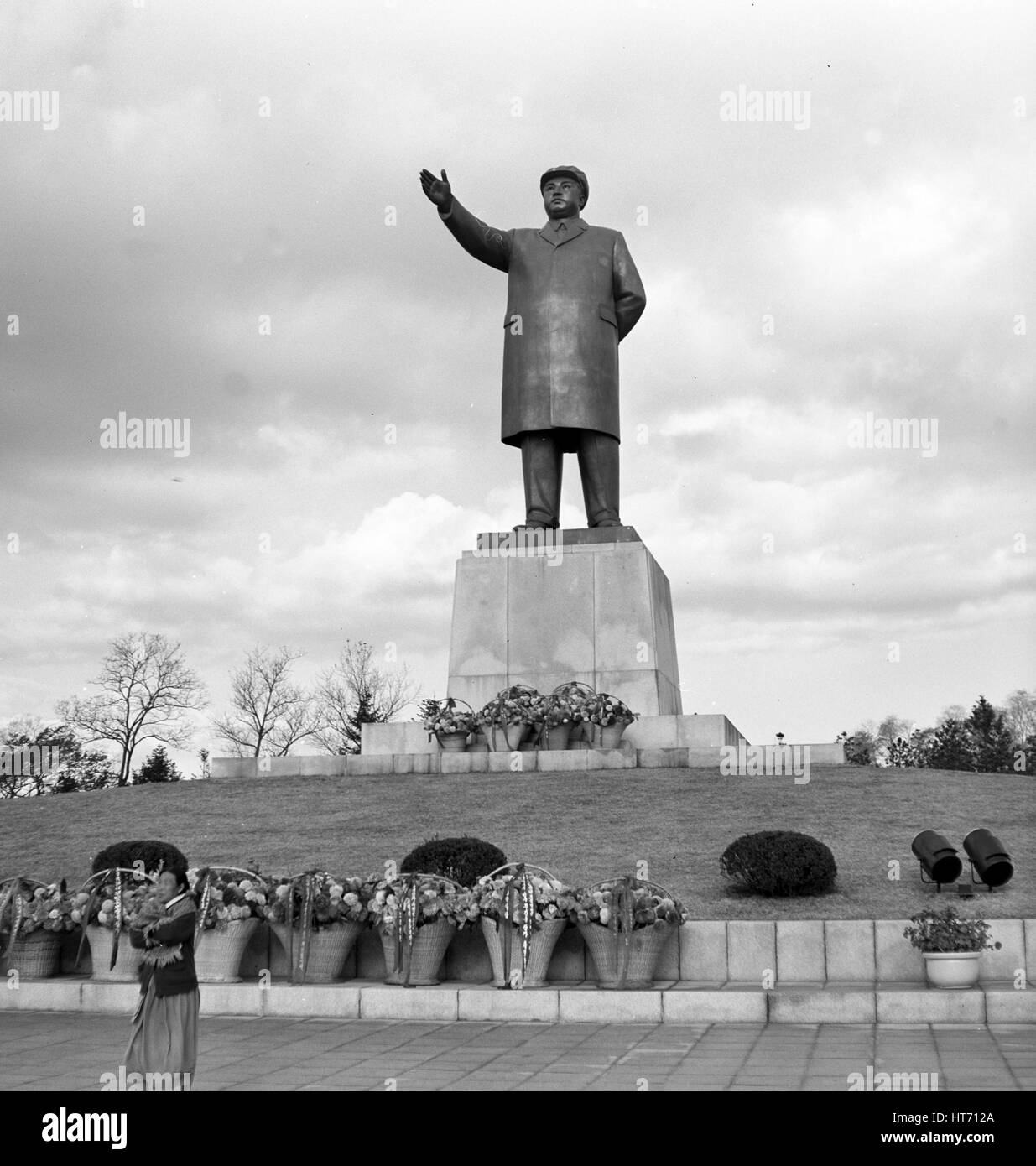 Propaganda Statues High Resolution Stock Photography and Images - Alamy