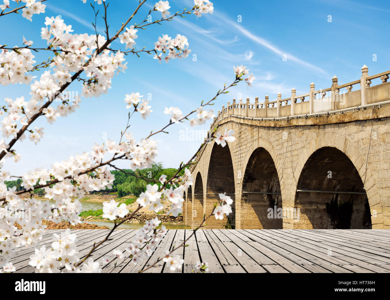 Westlake bridge hi-res stock photography and images - Alamy