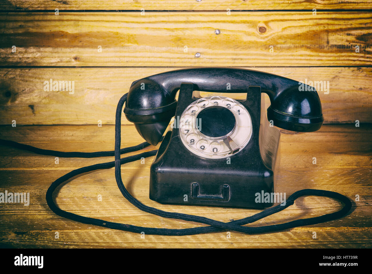 Analog phone hi-res stock photography and images - Alamy