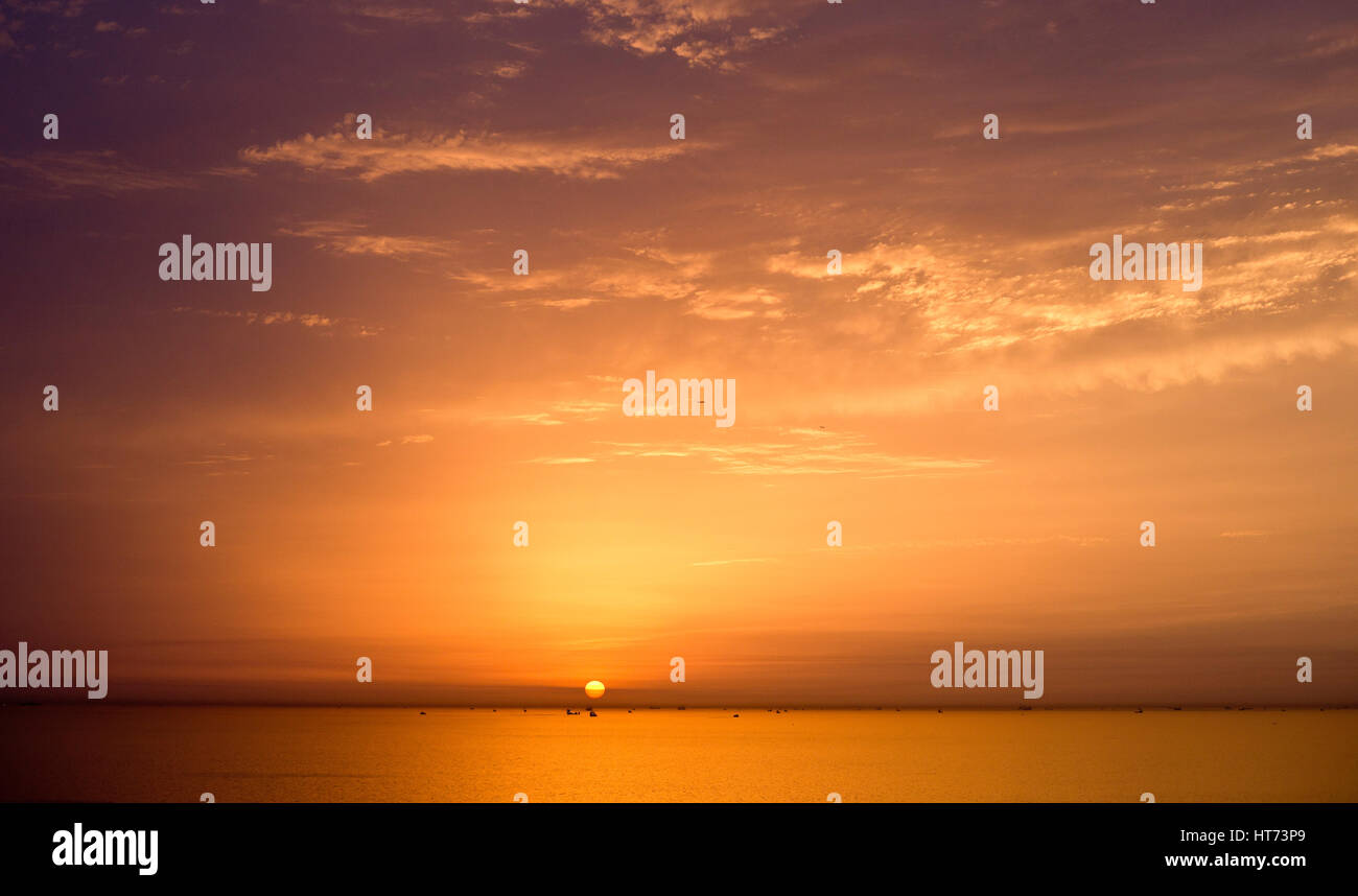 Persian gulf region hi-res stock photography and images - Alamy