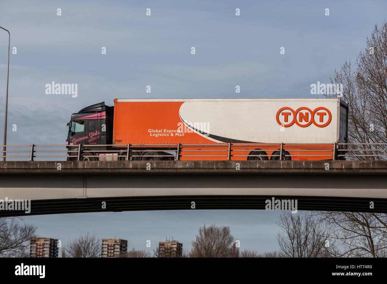 Guinan Girls Logistics DAF tractor with TNT trailer Stock Photo - Alamy