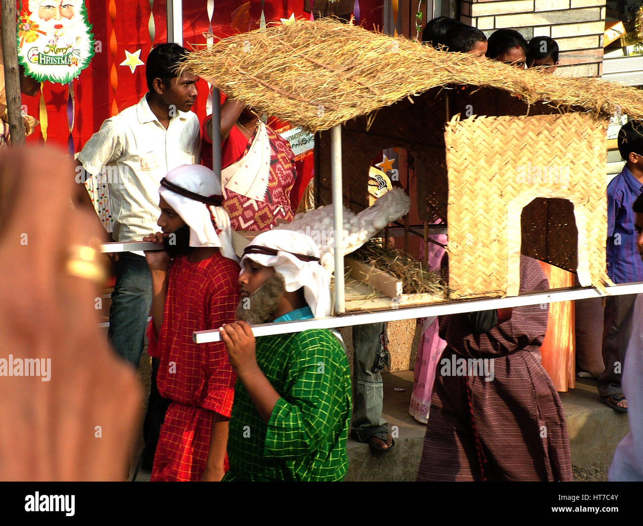 Christmas Crib (Pulkoodu) with young children performing, christmas ...