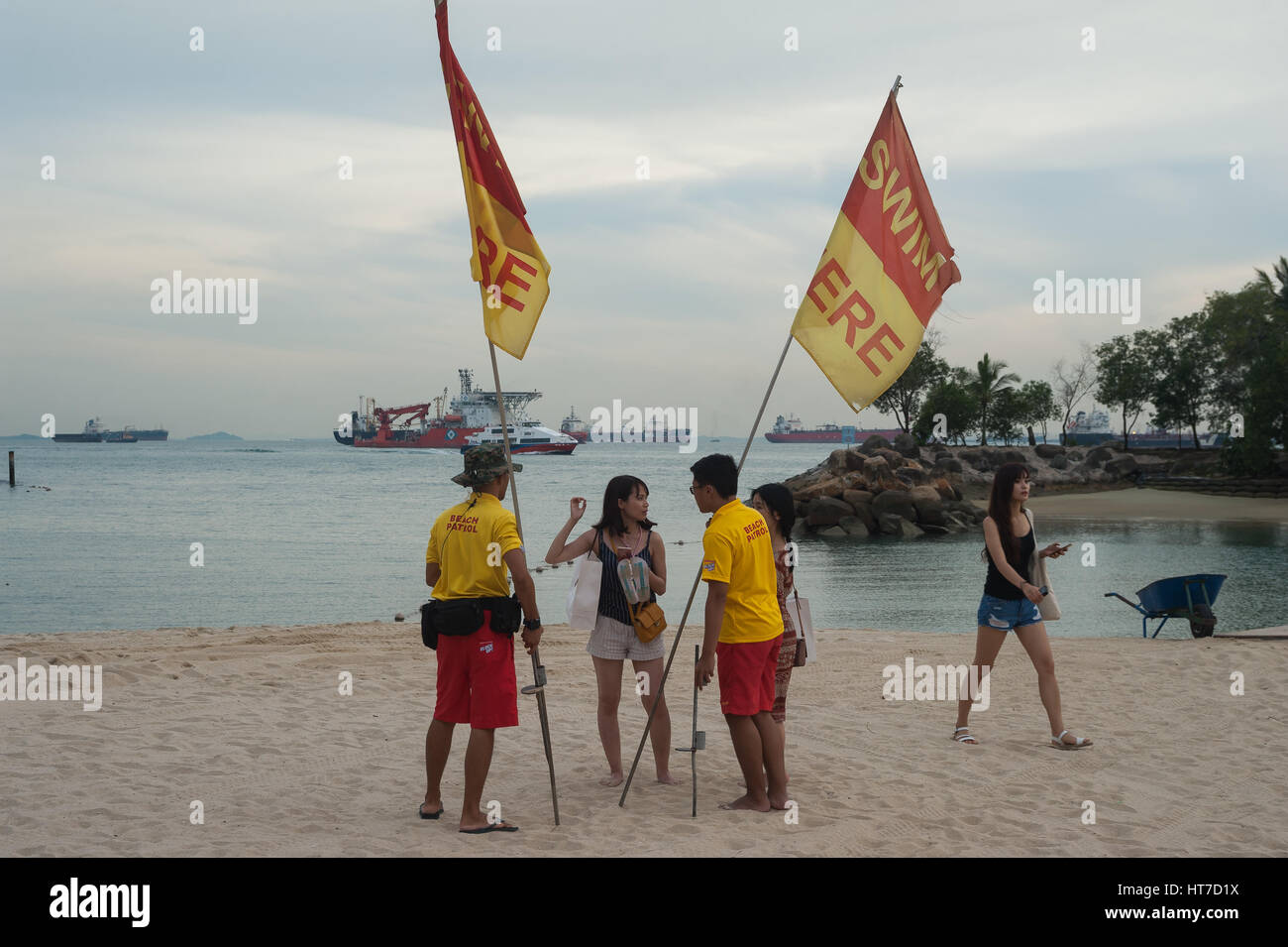17.01.2017, Singapore, Republic of Singapore, Asia - Beach patrol at ...