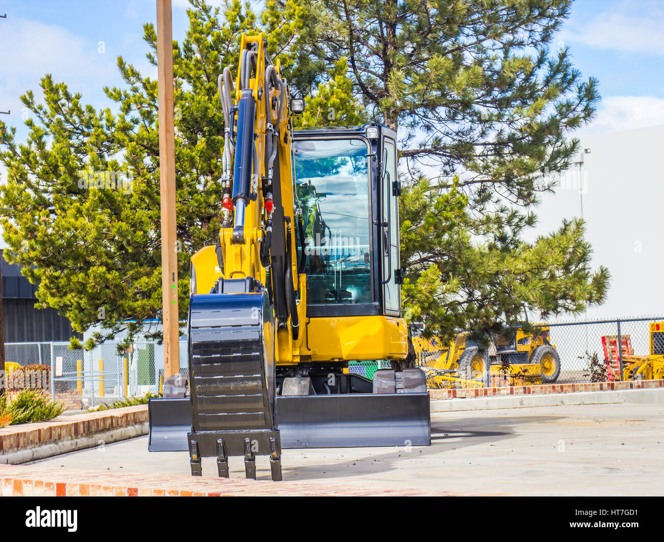 Front Of Bulldozer With Scoop Bucket Attached Stock Photo - Alamy