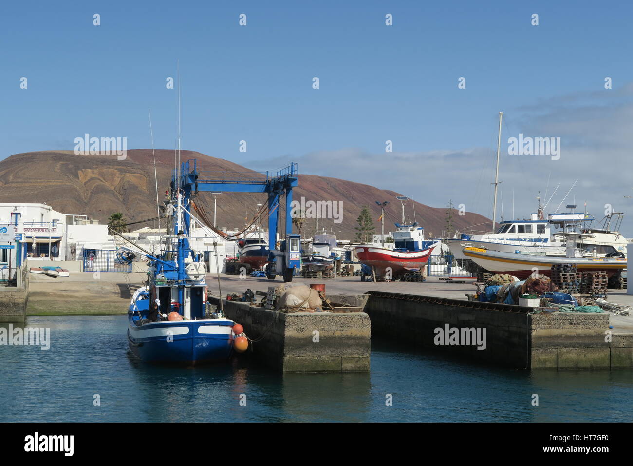Harbour at Caleta del Sebo, La Graciosa Stock Photo - Alamy
