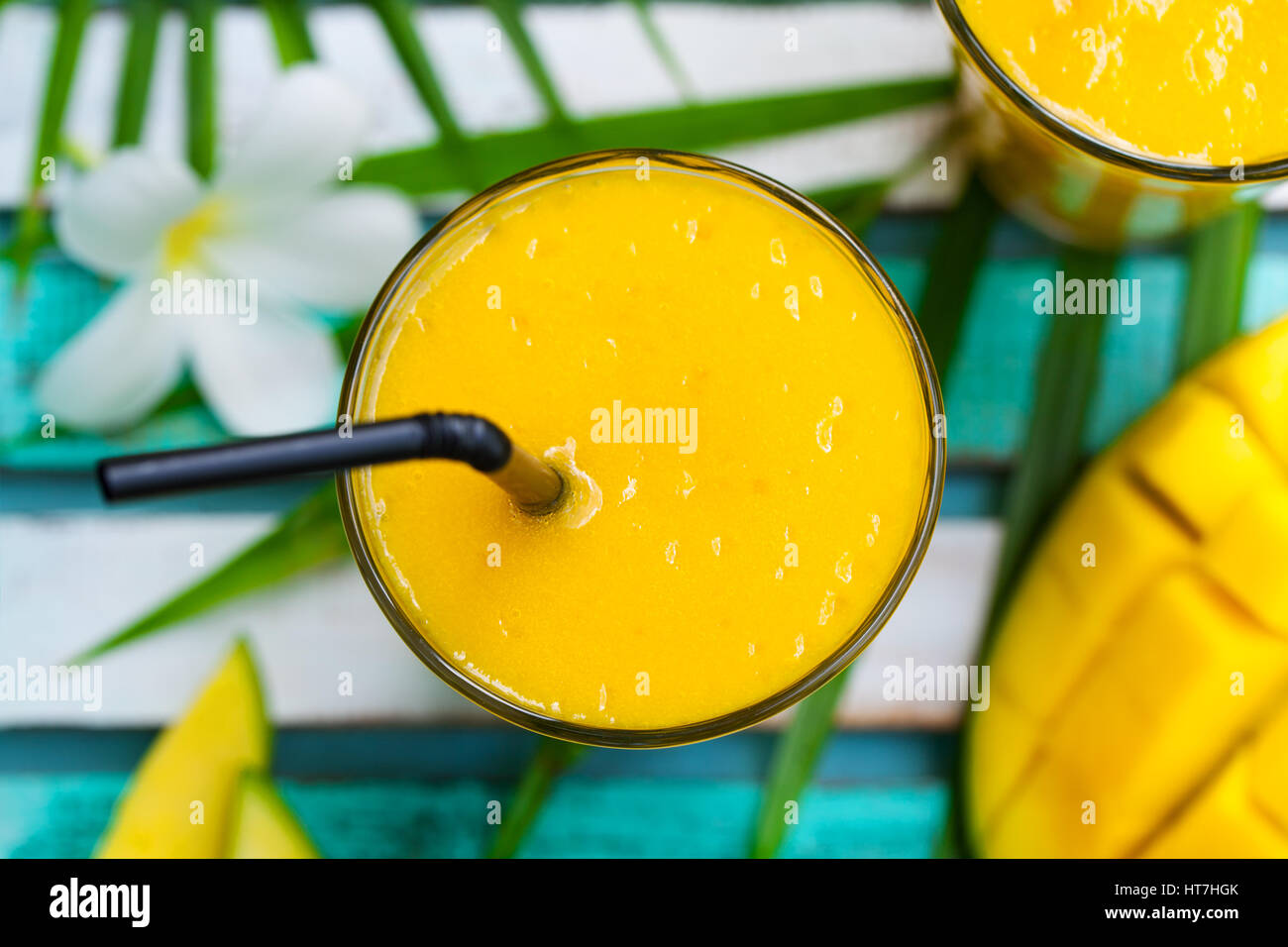 Blue cocktail top view hi-res stock photography and images - Alamy