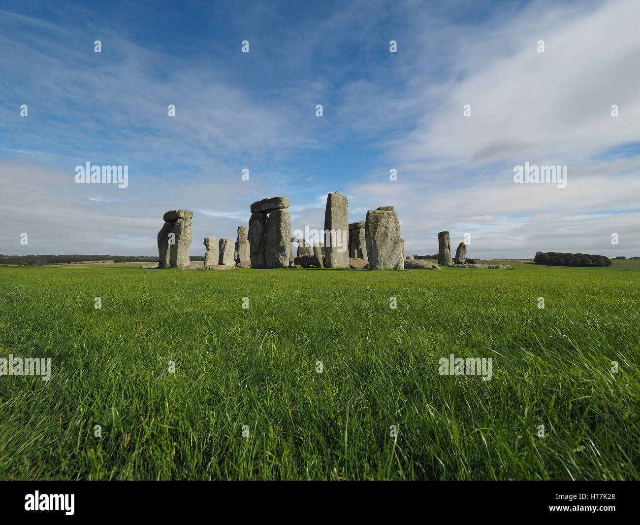 Ruins of Stonehenge prehistoric megalithic stone monument in Wiltshire ...