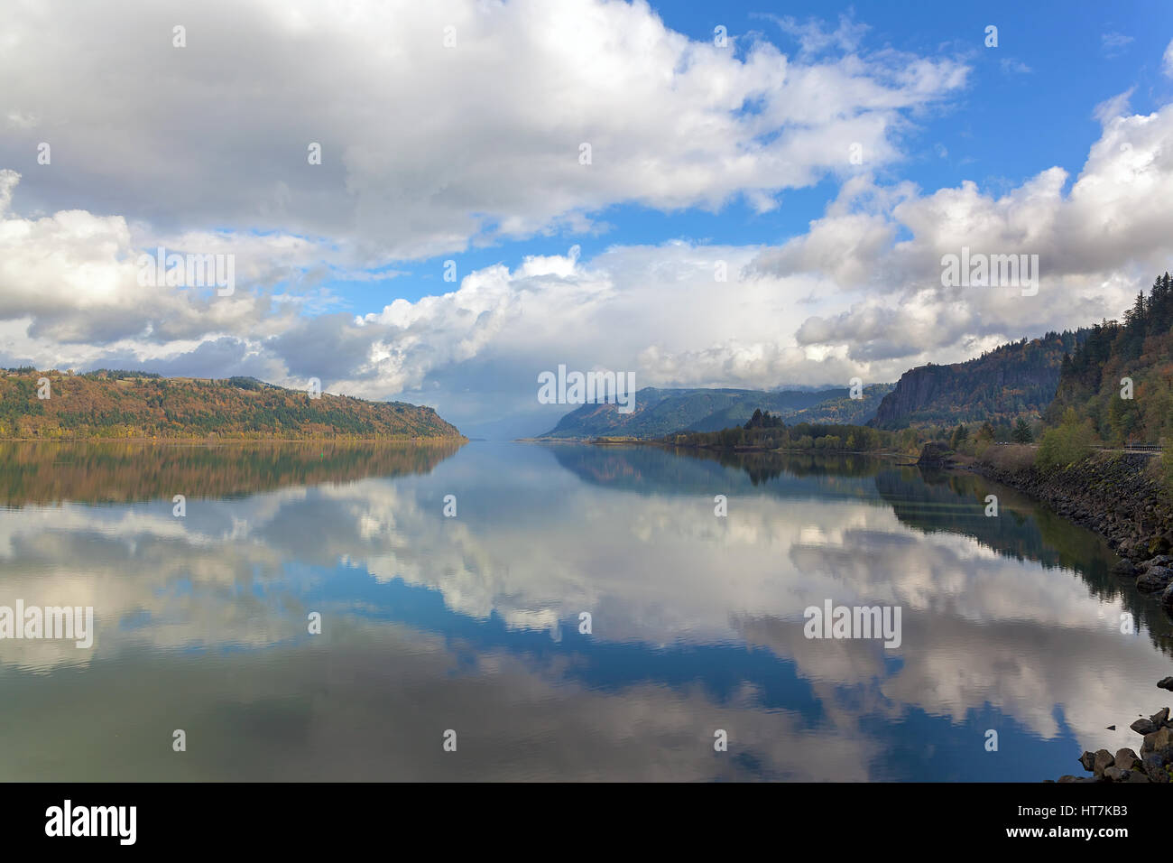 Rooster Rock And Columbia River High Resolution Stock Photography and ...
