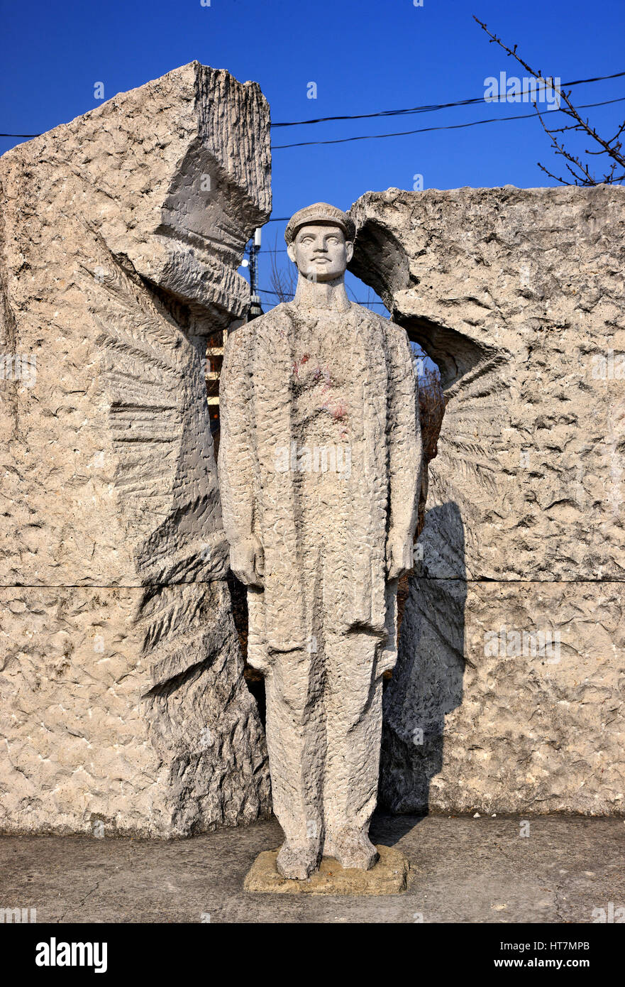 Communist sculpture hi-res stock photography and images - Alamy