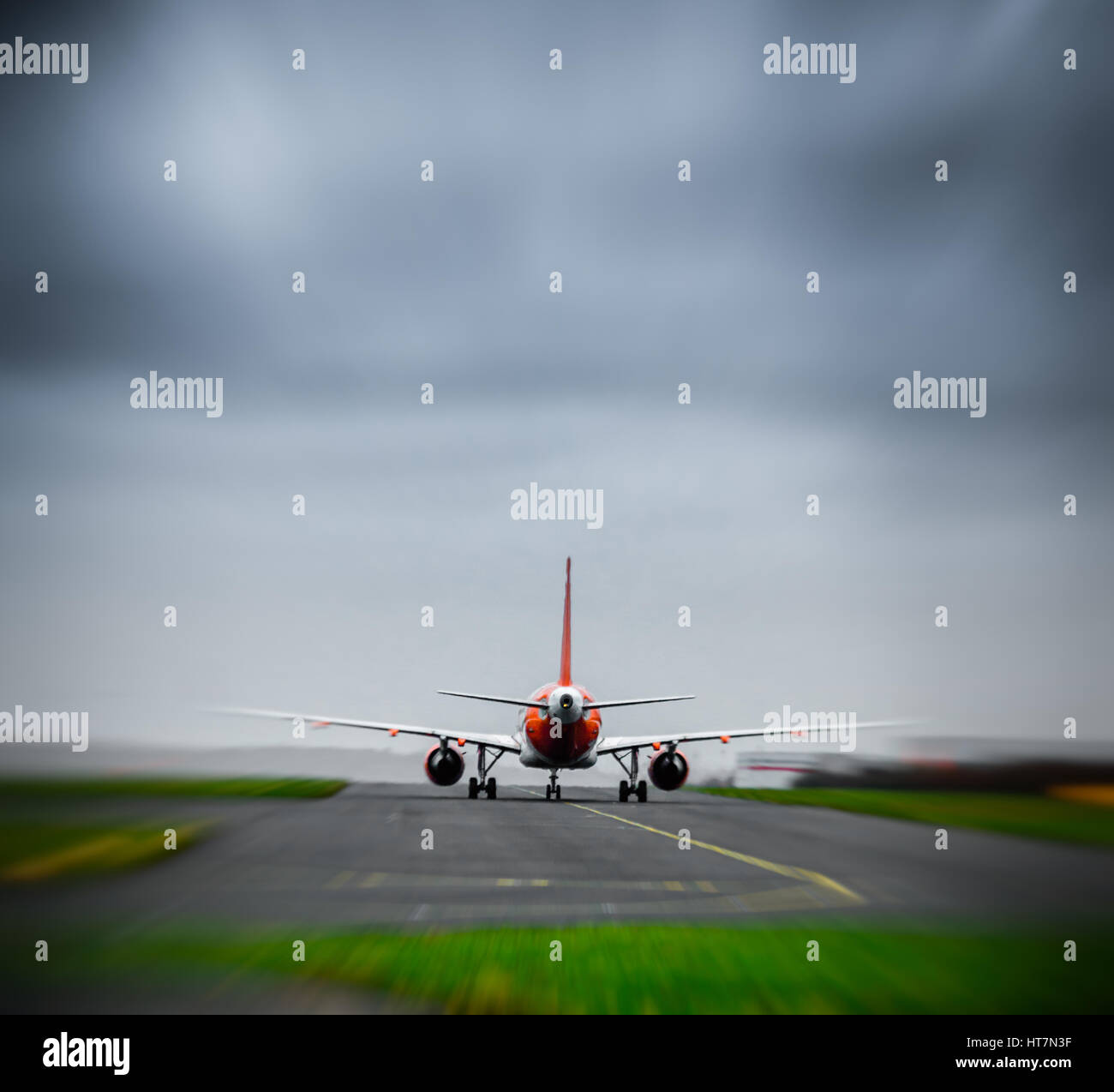 Liverpool airport hi-res stock photography and images - Alamy