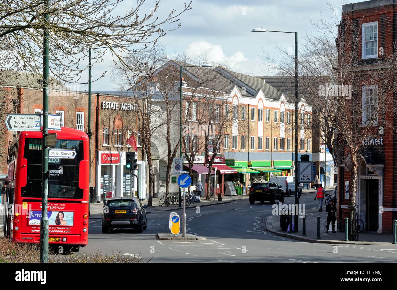 Bustling high street hi-res stock photography and images - Alamy