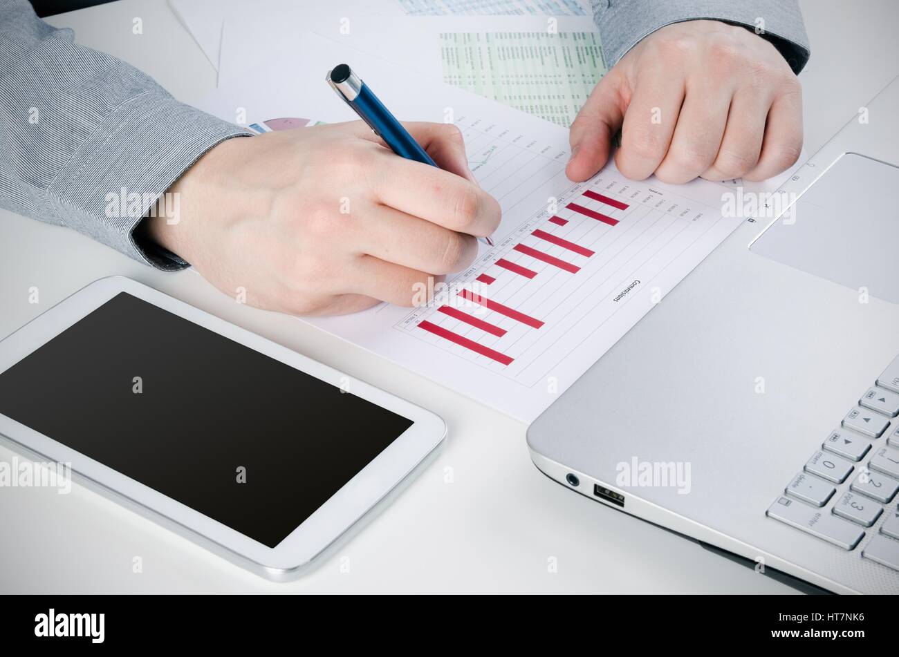 Review chart hi-res stock photography and images - Alamy