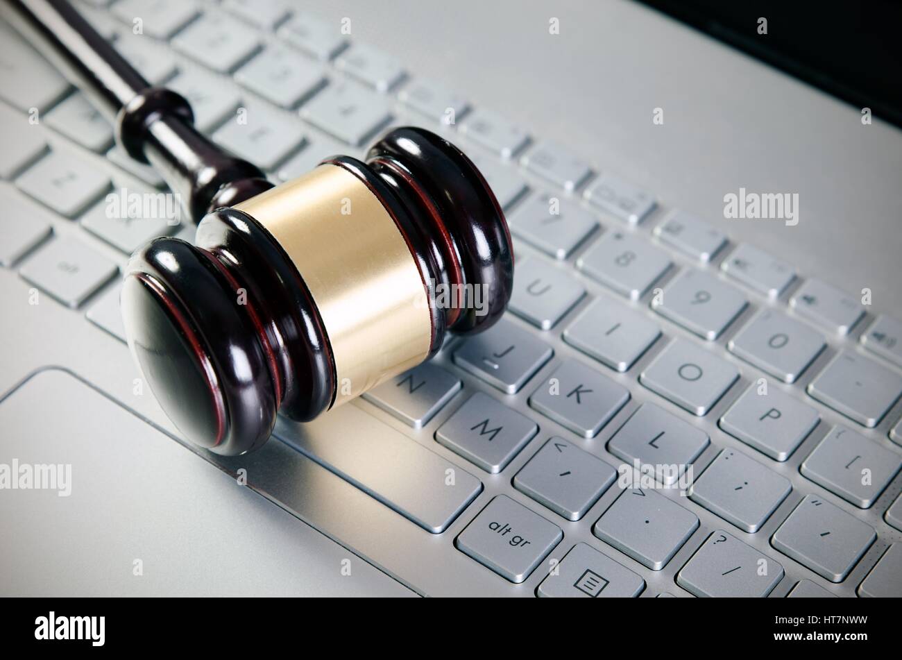 Hammer computer hi-res stock photography and images - Alamy