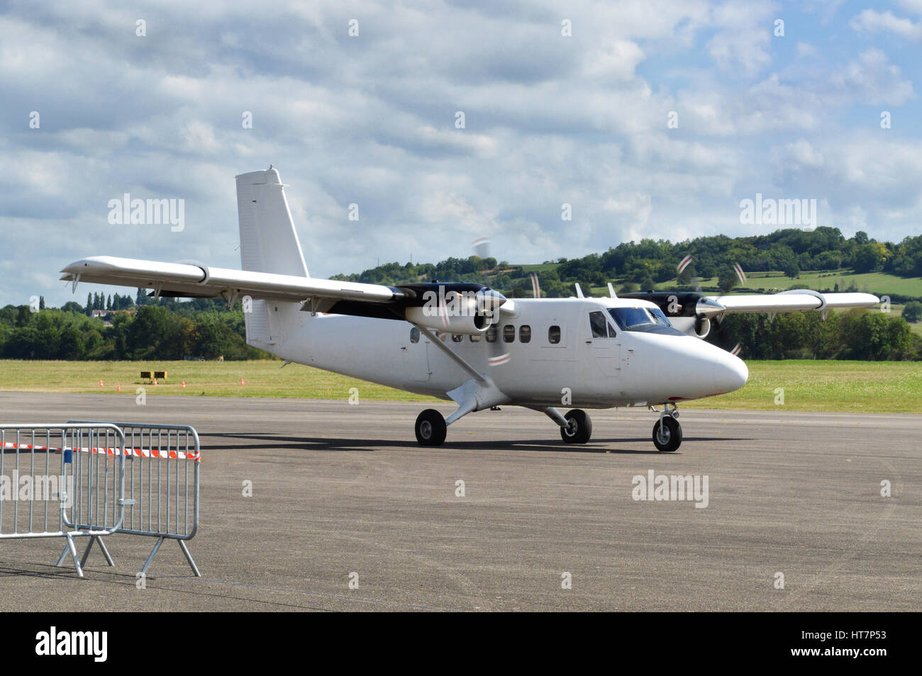 Twin engine hi-res stock photography and images - Alamy