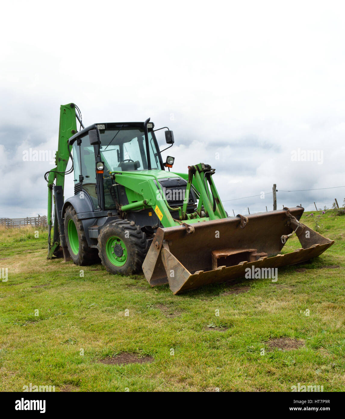 Front loader digger hi-res stock photography and images - Alamy
