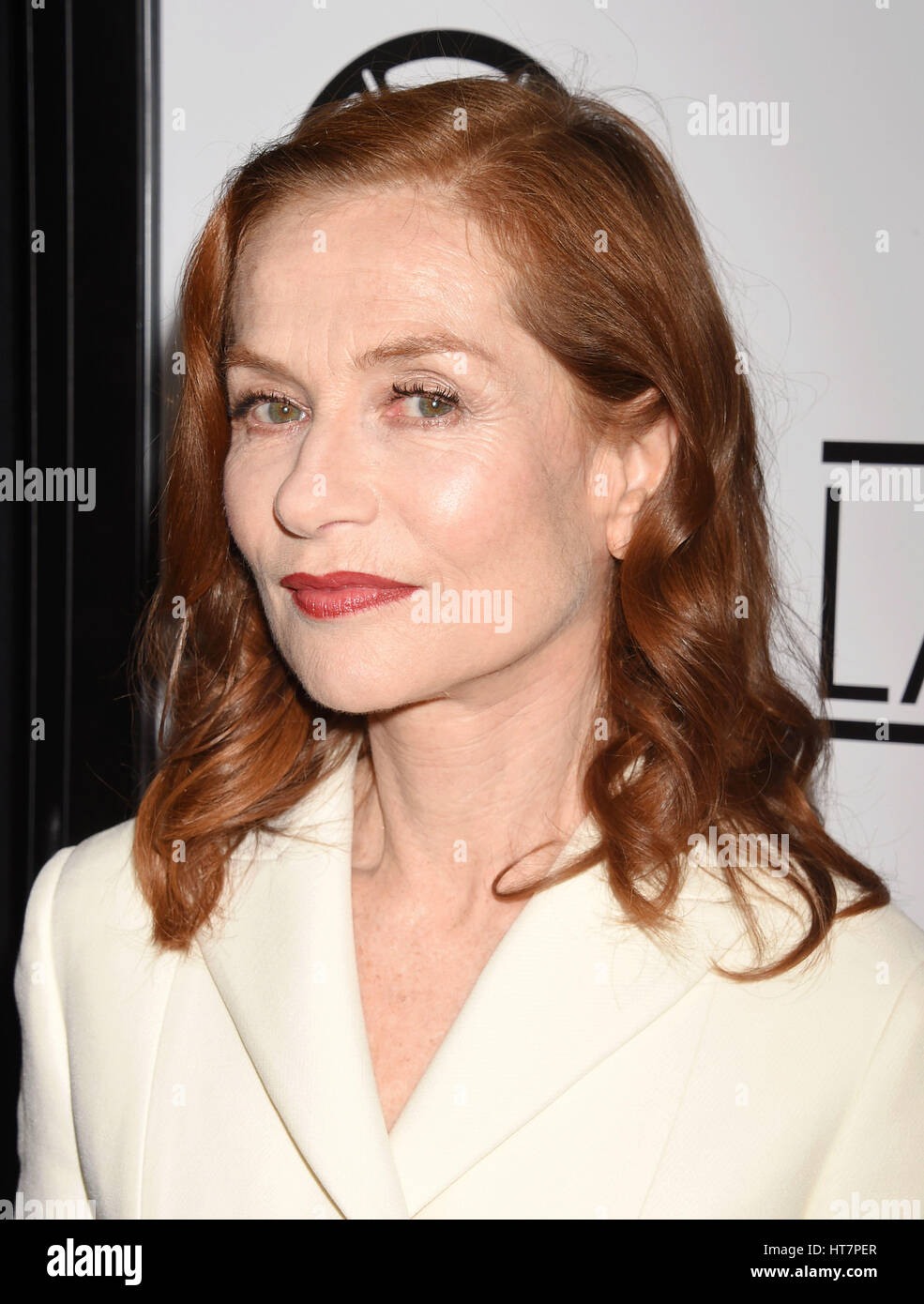 Isabelle Bell's Instagram, Twitter & Facebook on IDCrawl