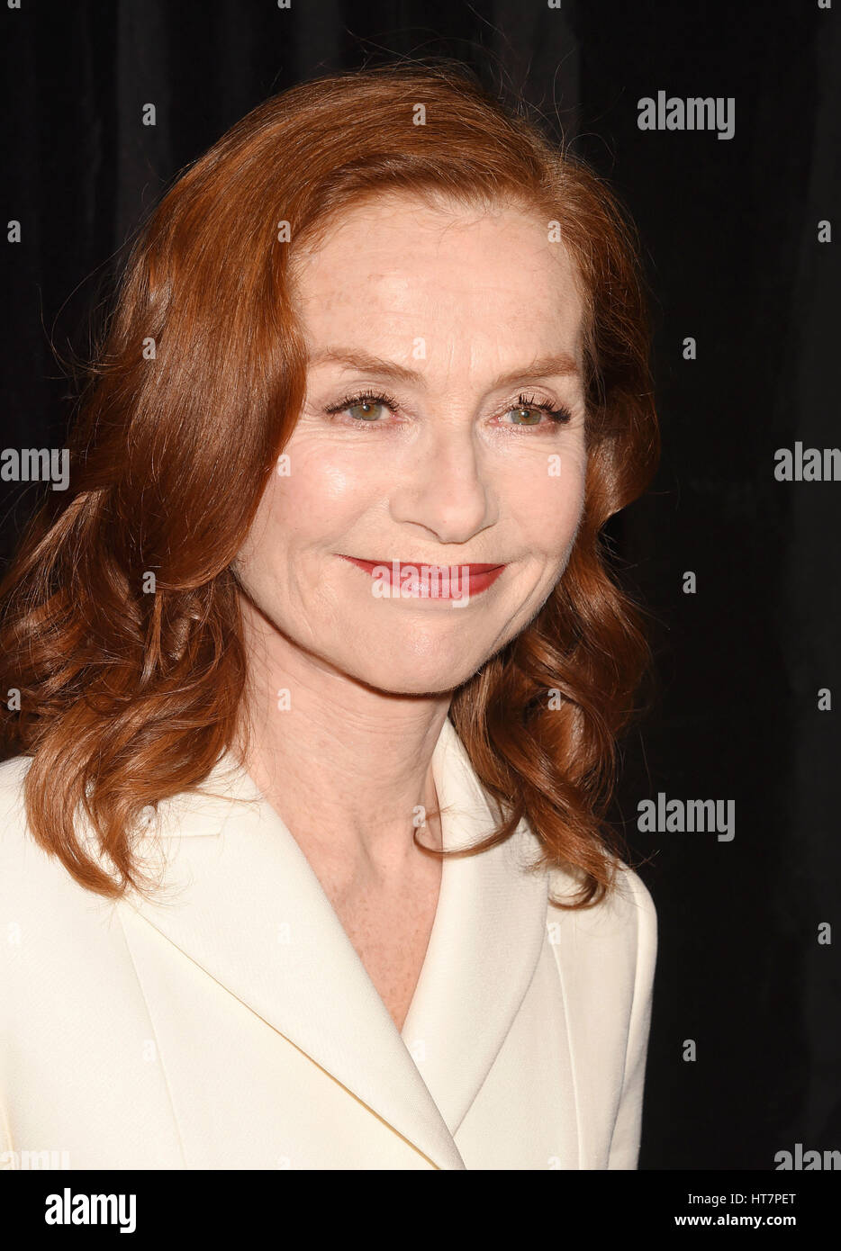 Isabelle Bell's Instagram, Twitter & Facebook on IDCrawl