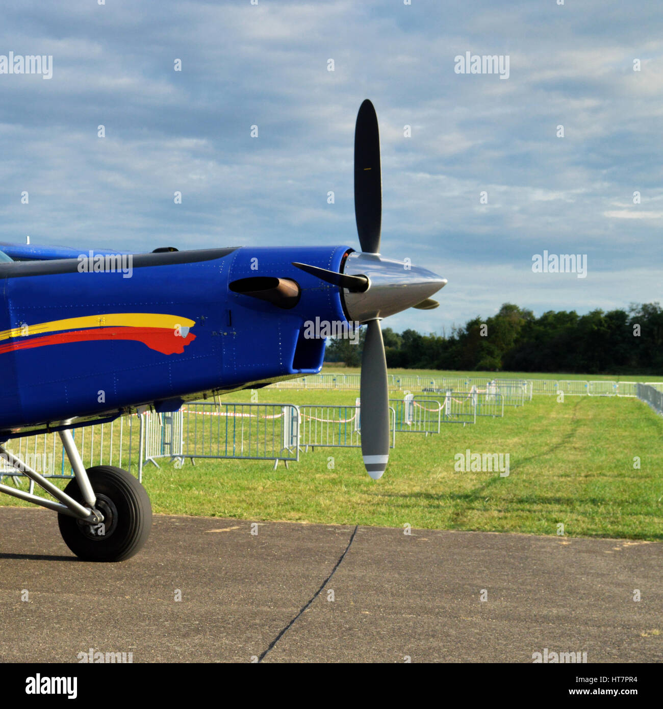 The propeller of an airplane on an airport Stock Photo - Alamy