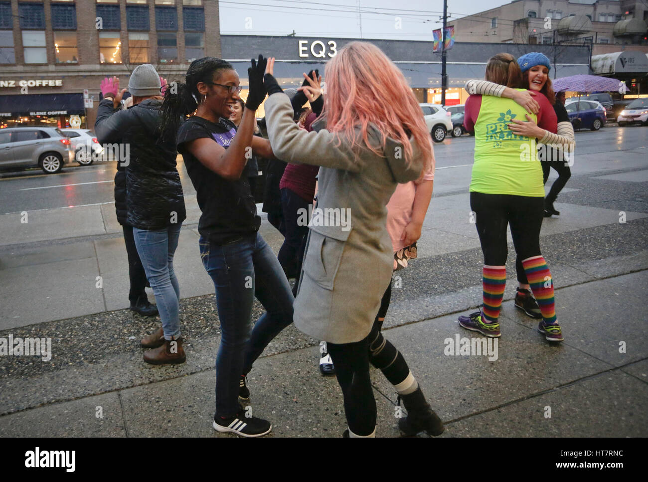 Flash mob dance hi-res stock photography and images - Alamy