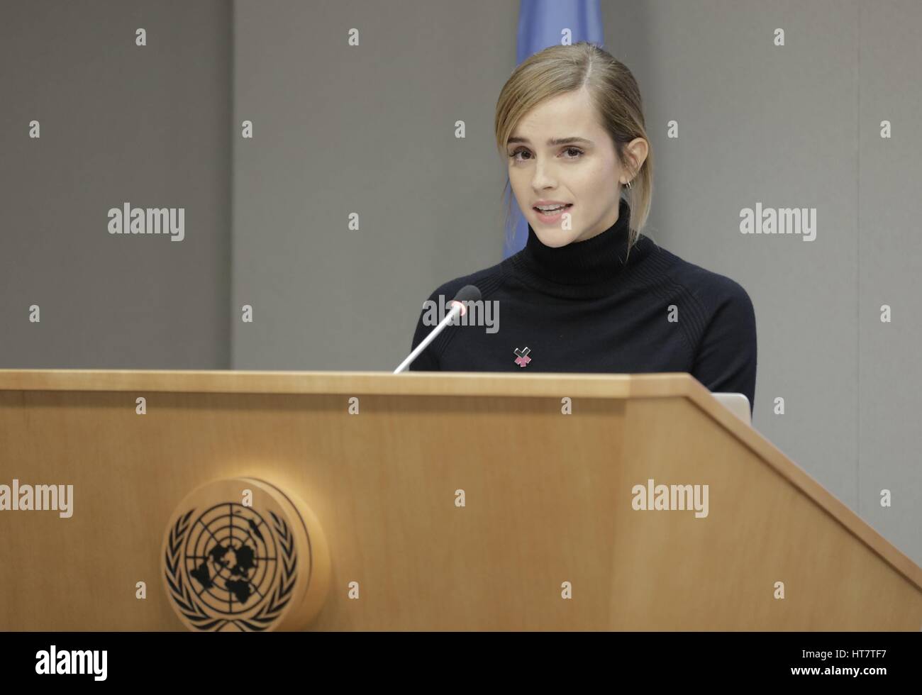 Emma watson un hi-res stock photography and images - Alamy
