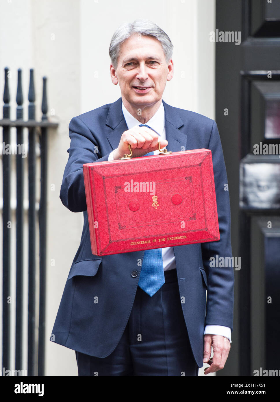 Chancellor budget briefcase hi-res stock photography and images - Alamy