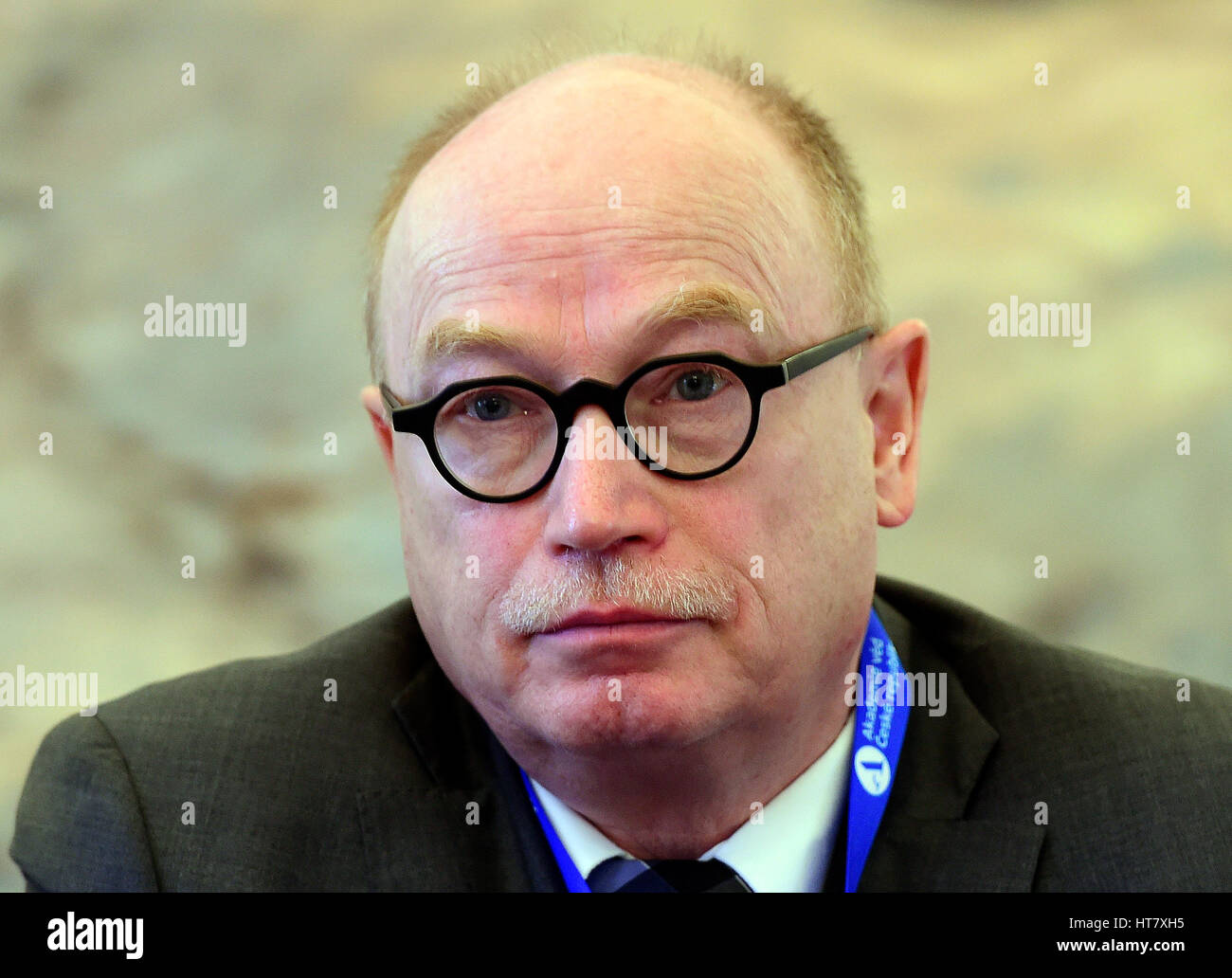 Martin stratmann hi-res stock photography and images - Alamy