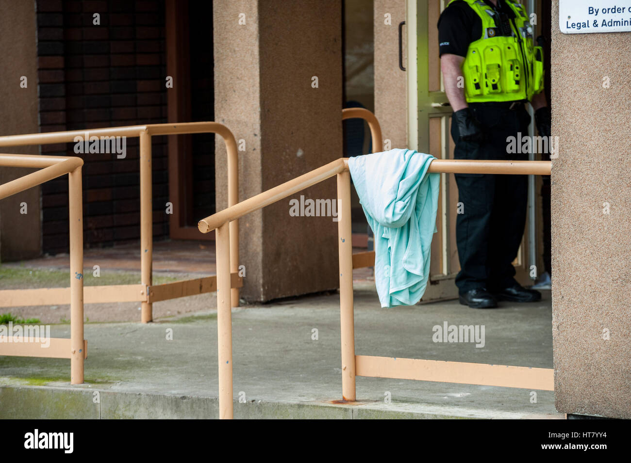 Merry Hill, Wolverhampton, UK. 8th March 2017. Murder and suicide in ...