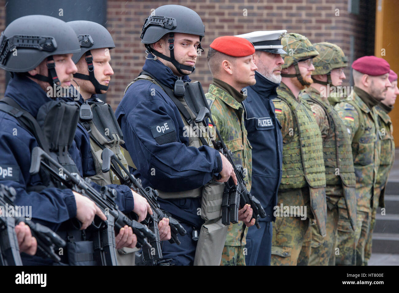 Special commando units hi-res stock photography and images - Alamy