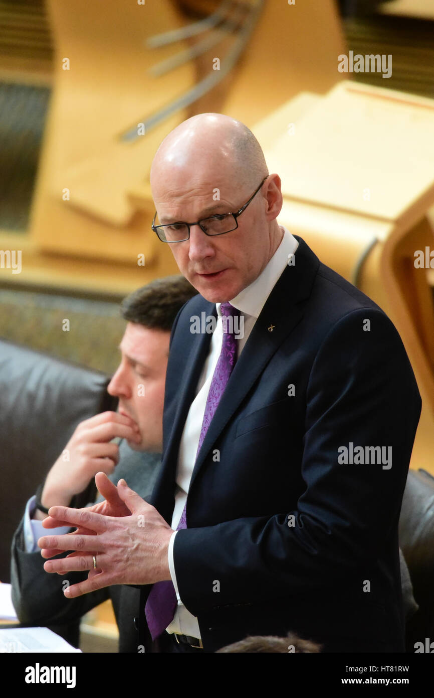 Scottish education secretary hi-res stock photography and images - Alamy