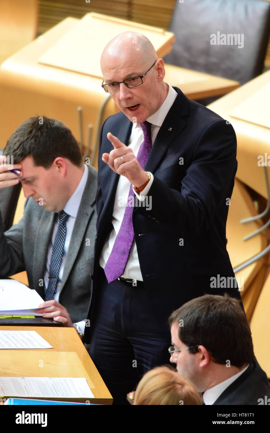 Scottish education secretary hi-res stock photography and images - Alamy
