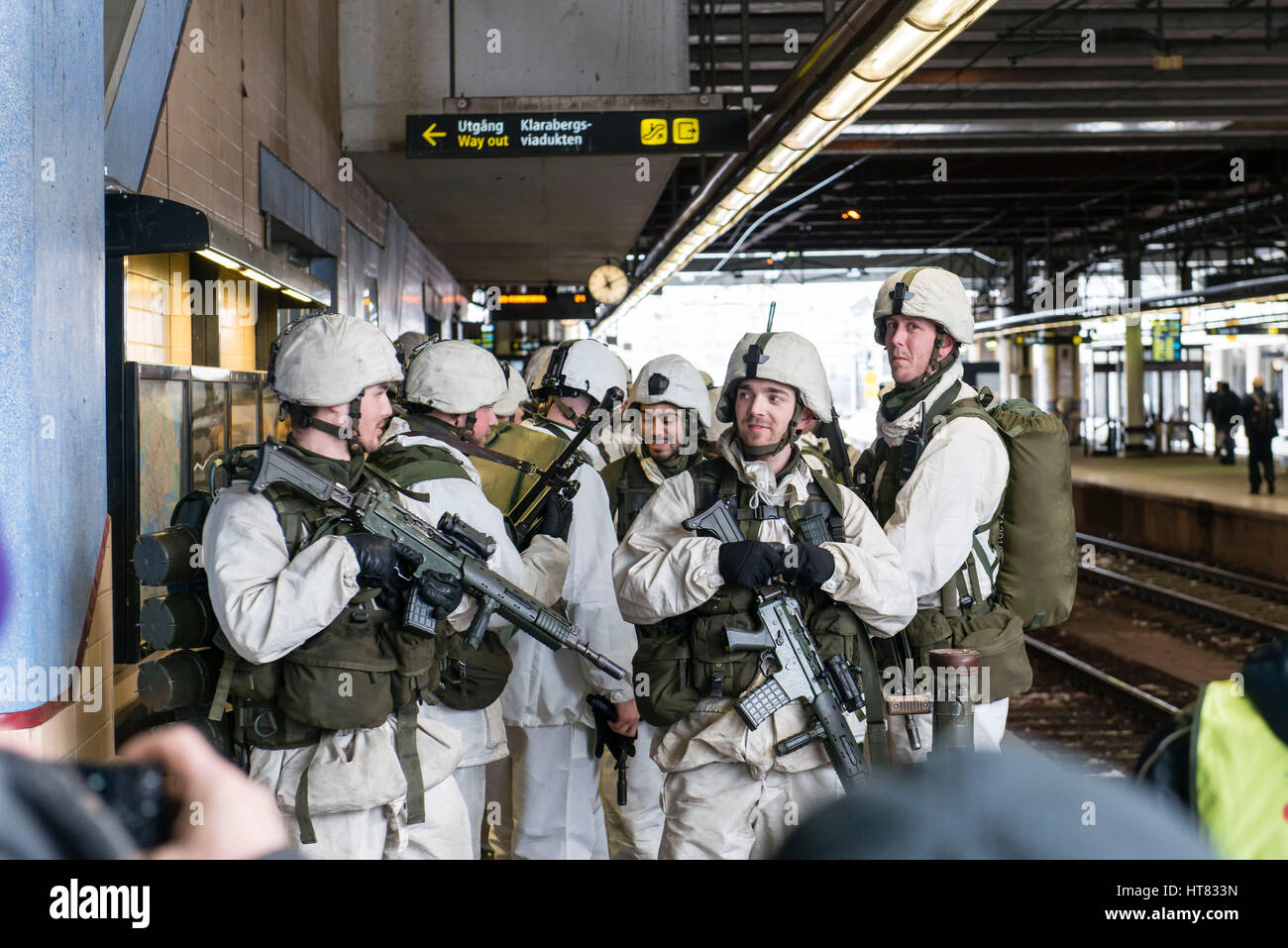 Swedish soldiers hi-res stock photography and images - Alamy
