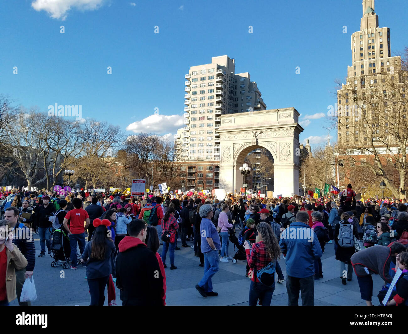 City rights hi-res stock photography and images - Alamy
