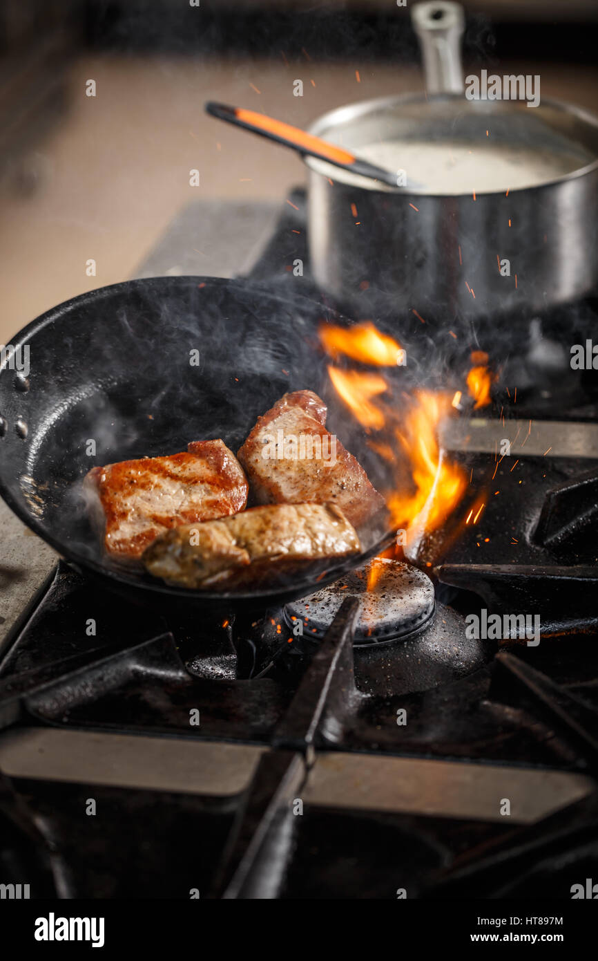 Frying pan flame hi-res stock photography and images - Alamy