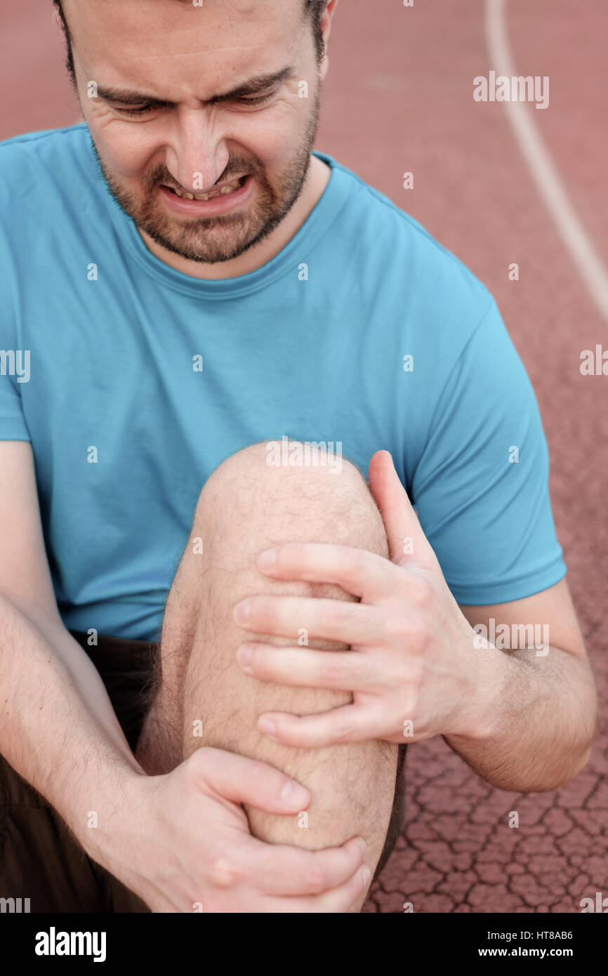 Broken ligament hi-res stock photography and images - Alamy