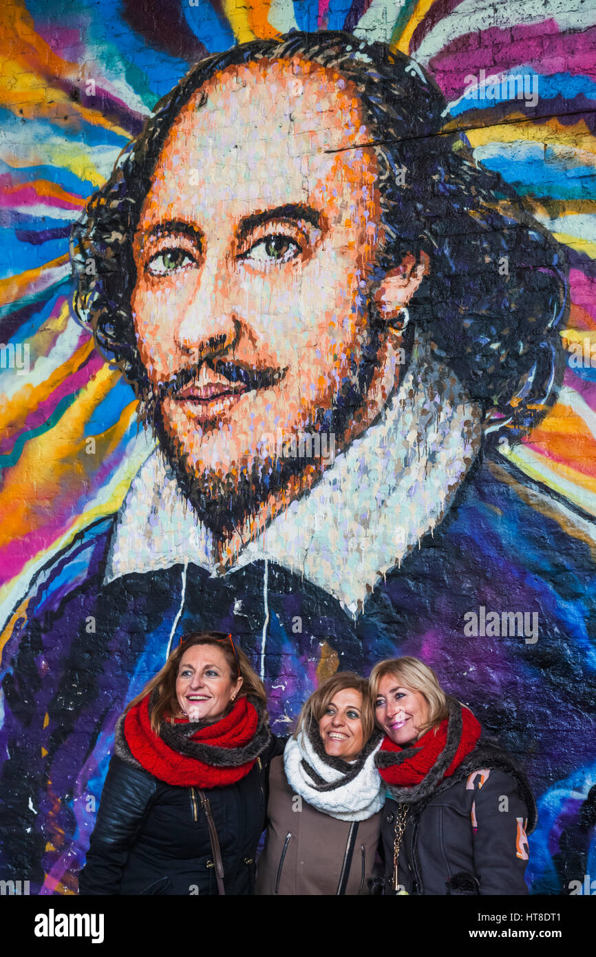 England, London, Southwark, Bankside, Clink Street, Shakespeare Mural ...
