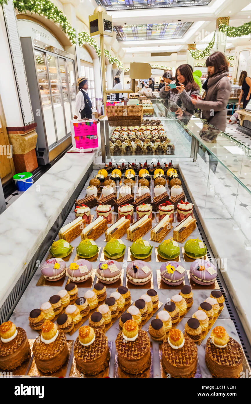 Harrods Foodhall Stock Photos & Harrods Foodhall Stock Images - Alamy