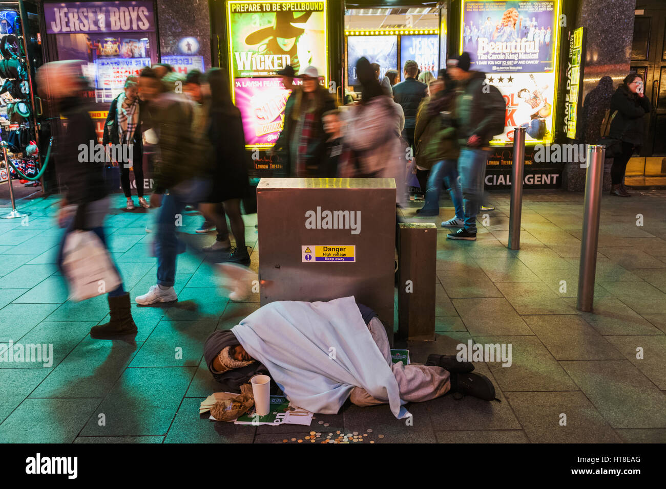 Homeless in britain hi-res stock photography and images - Alamy