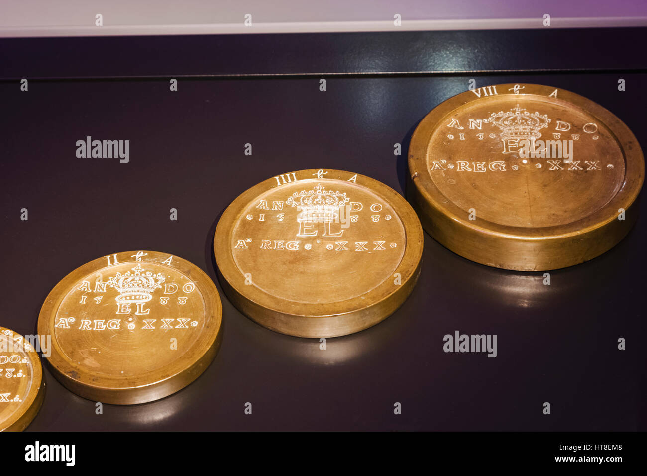 Weights and measures museum hi-res stock photography and images - Alamy