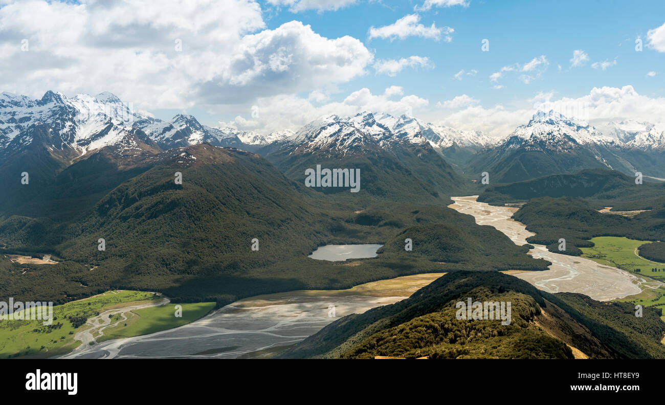 Mount scenery hi-res stock photography and images - Alamy