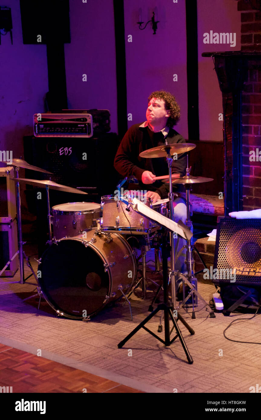 Local gig hi-res stock photography and images - Alamy