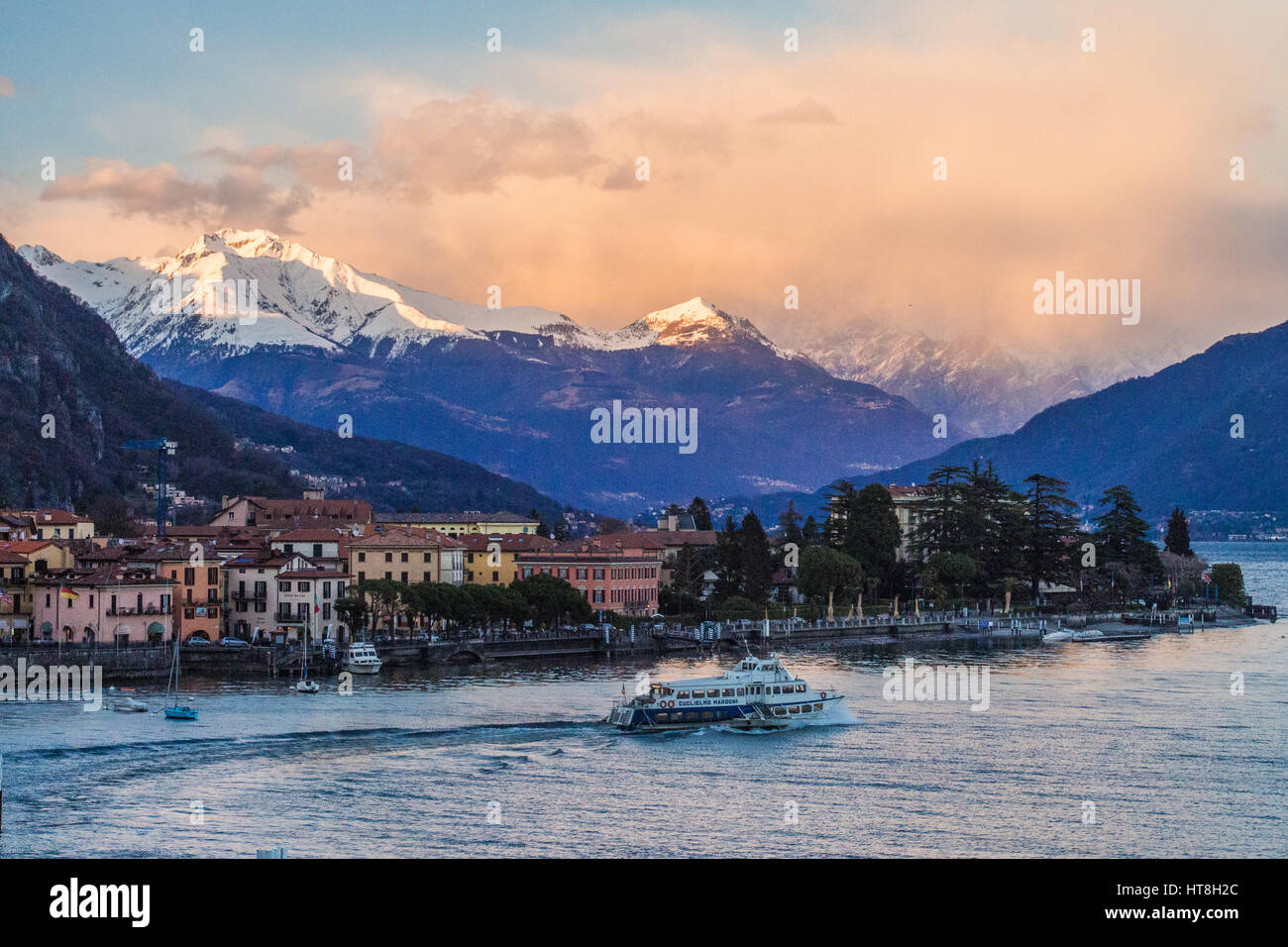 Sunset in Menaggio, on the west shore of Lake Como, Lombardy Region ...
