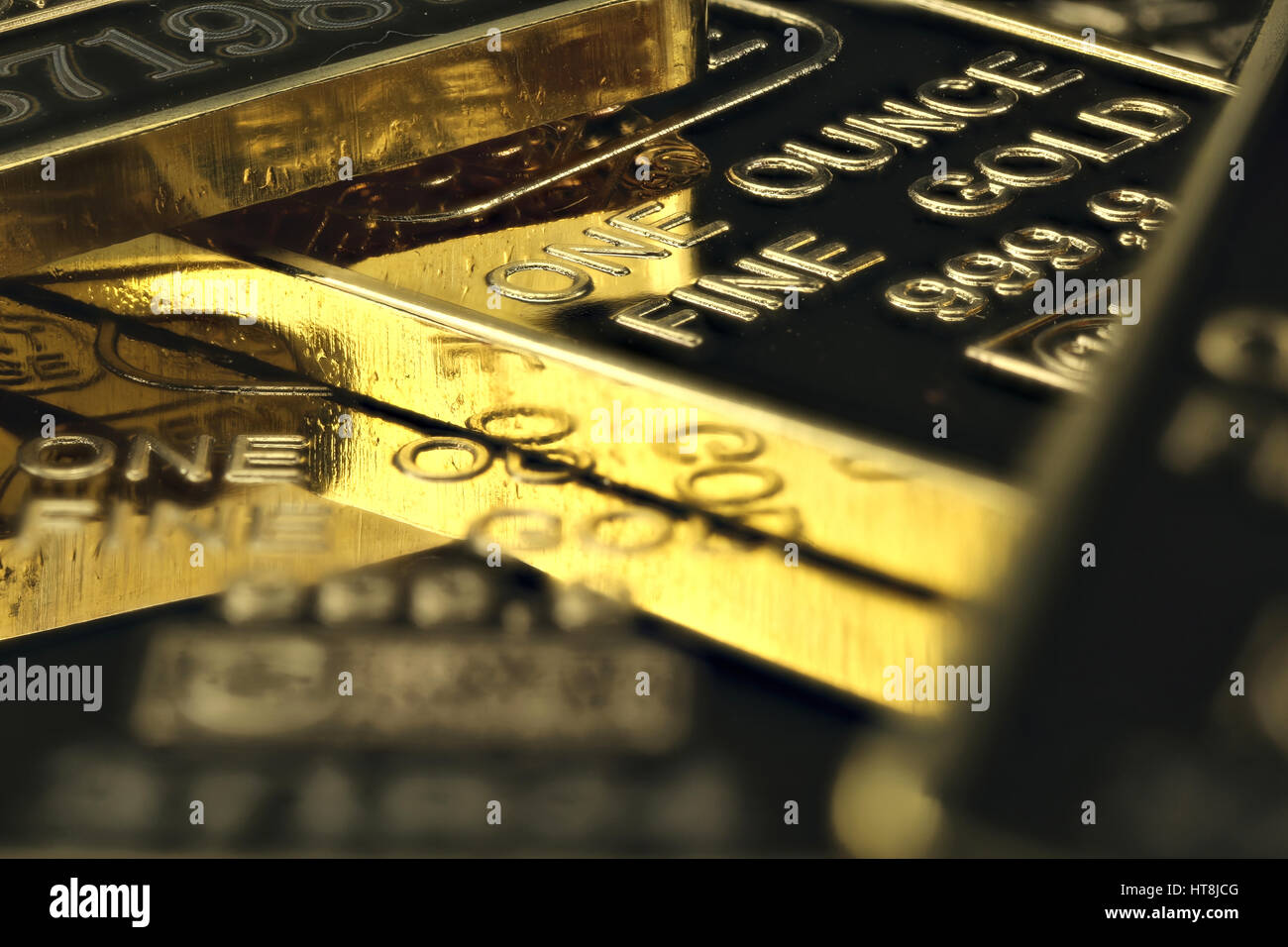 1 ounce gold ingots Stock Photo - Alamy