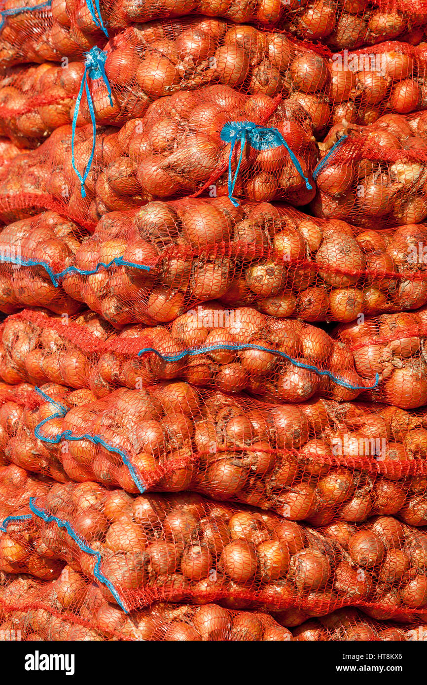 Onions background. Fresh onion Stock Photo - Alamy