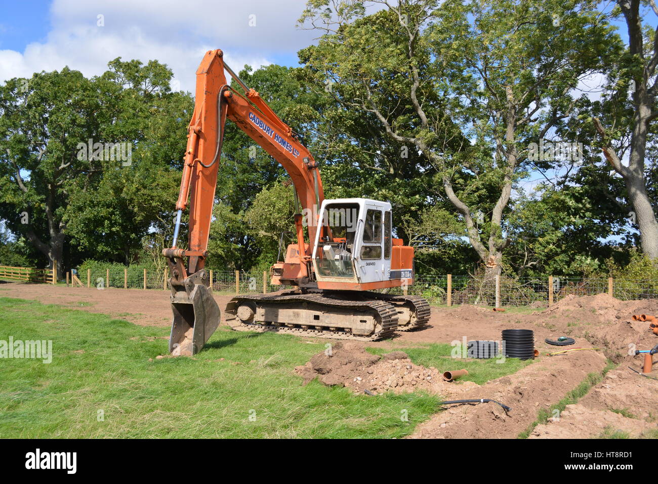 Daewoo DH130-2 excavator Stock Photo - Alamy